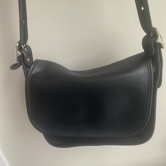 Coach | Bags | Vintage Coach 99s Patricia Legacy Saddle Bag In Black ...